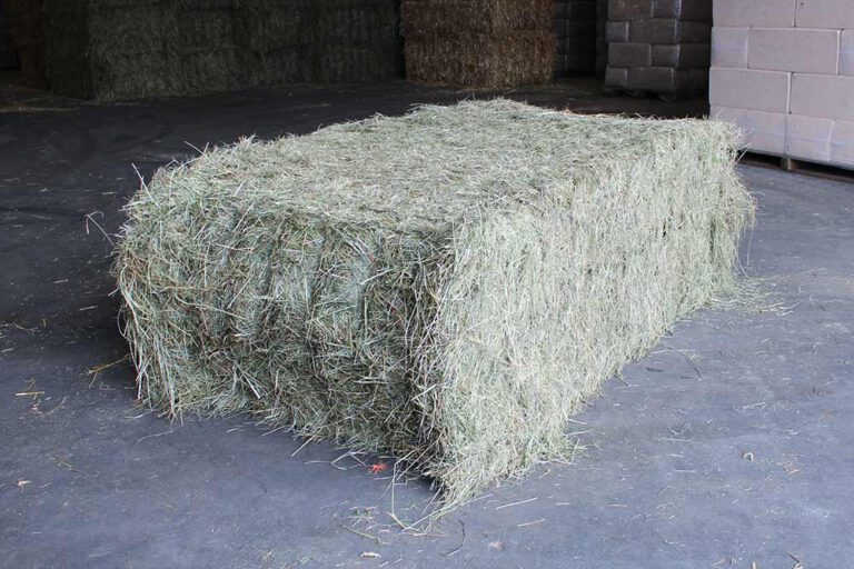 Afmetingen en gewichten van balen hooi, stro en meer